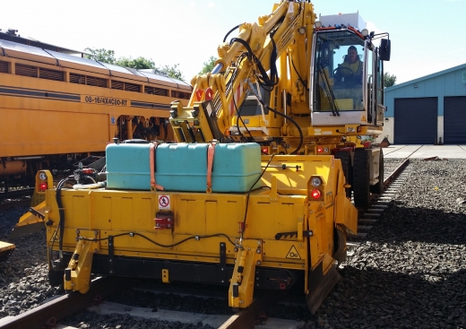 BALLAST BROOM | Accessories | Railroad Equipment | Colmar Equipment